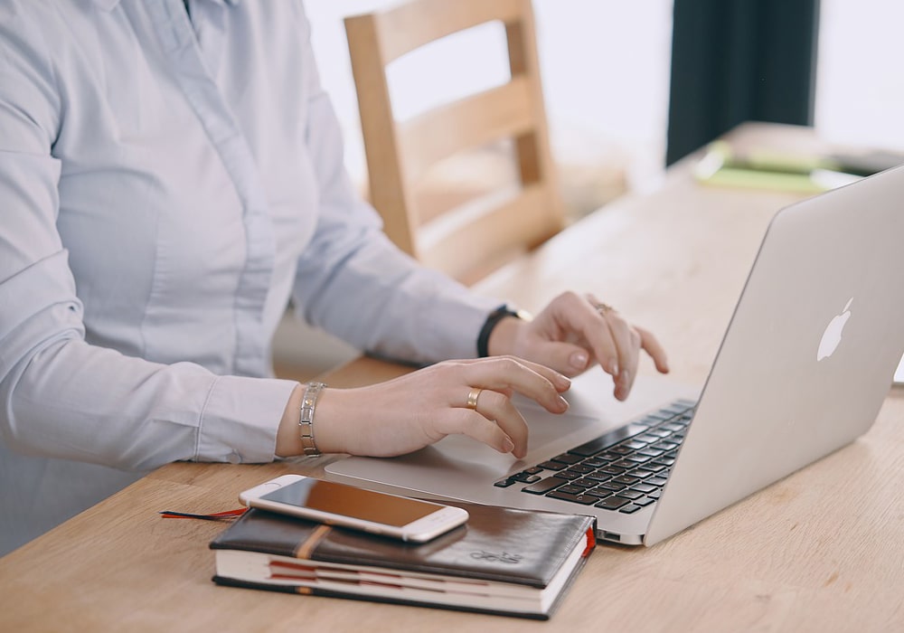 CSSでスクロールバーを表示・非表示にする方法 | KUBOGEN